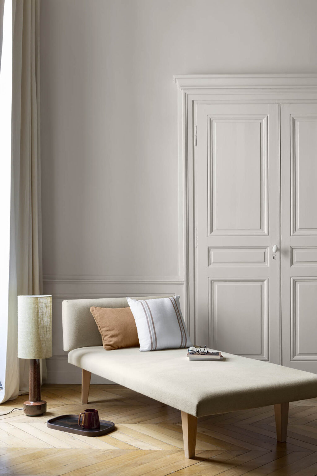 163 Faubourg ® - Couleur Grège Tapissier - Libéron